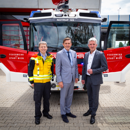 Berufsfeuerwehr Wien nun mit zwei elektrisch angetriebenen Basislöschfahrzeugen im Einsatz – ÖBFV